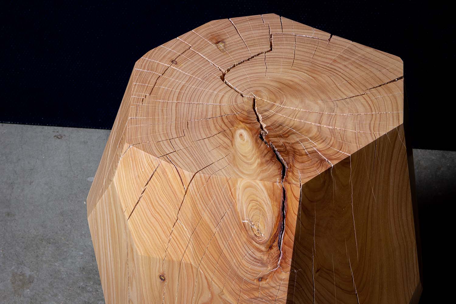 Geode Table Walnut – AderynStudio